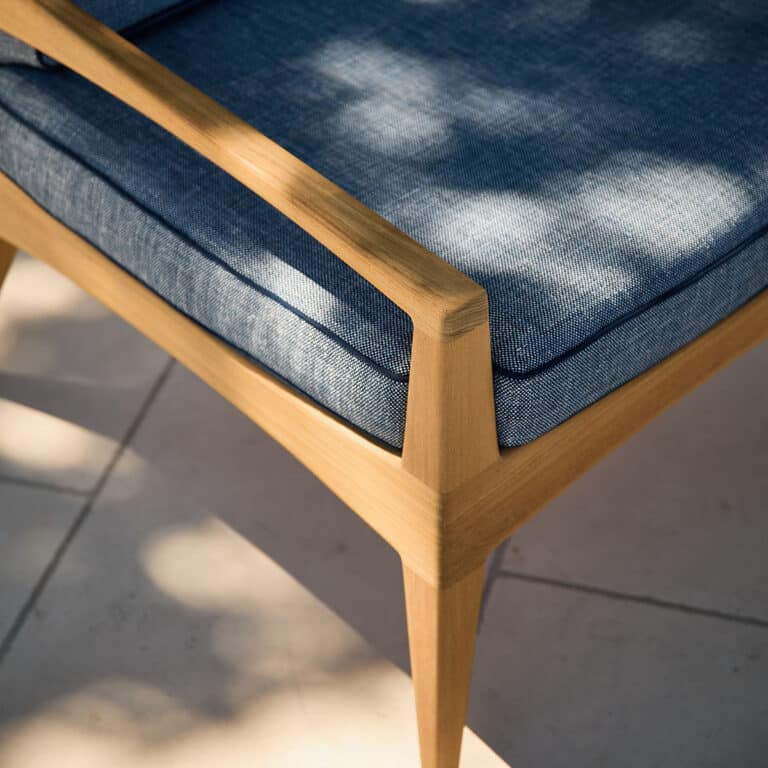 Smoothie Lounge Chair – Summit Furniture